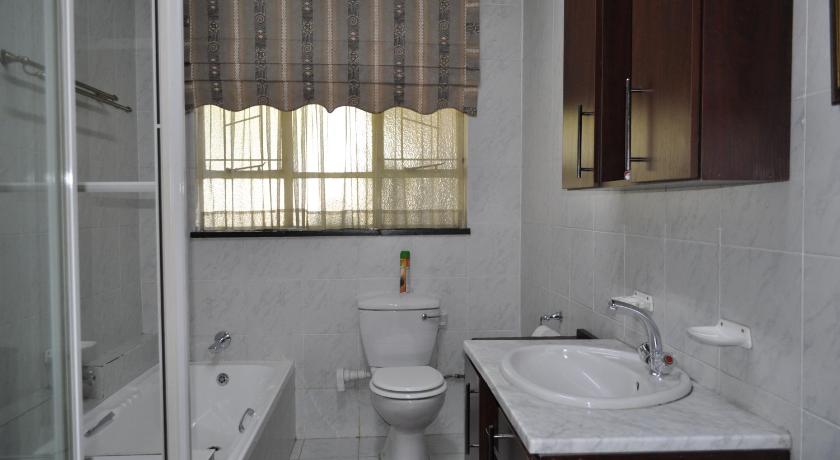 Cashan BnB Guest House (Rustenburg) - Deals, Photos & Reviews