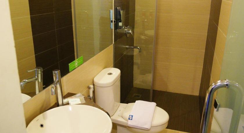 Meize Hotel Bandung in Indonesia - Room Deals, Photos & Reviews