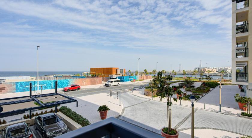 Trophy - Serene Abode near the Coast Apt. 102, La Cote Building 1, Port ...