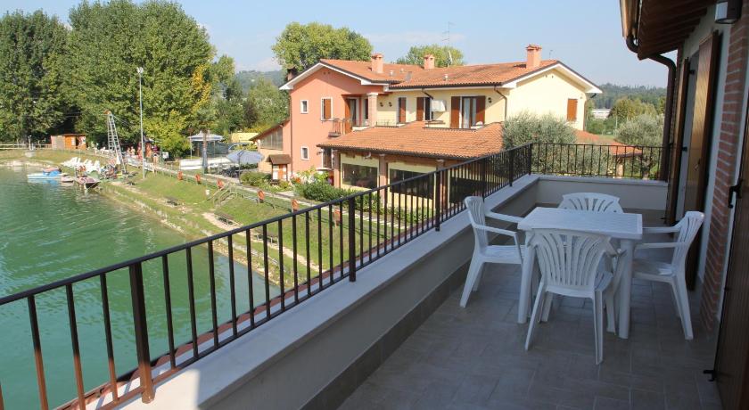 Laghetto ai Portici Guest House (Pastrengo) - Deals, Photos & Reviews