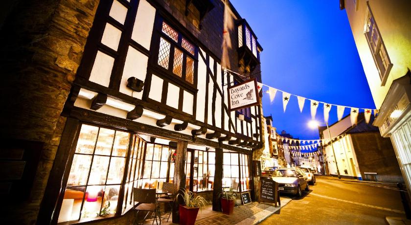 Best places to stay in Devon (Location & Accommodation Guide)