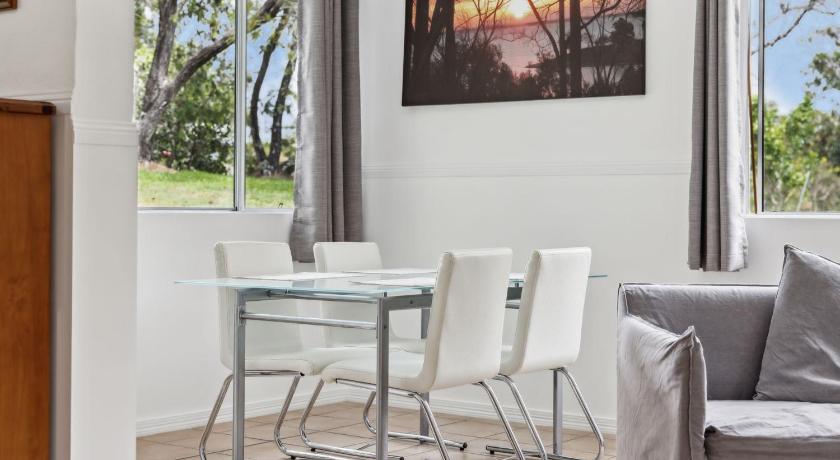 Red Rock Rest 72 Flaherty St Red Rock