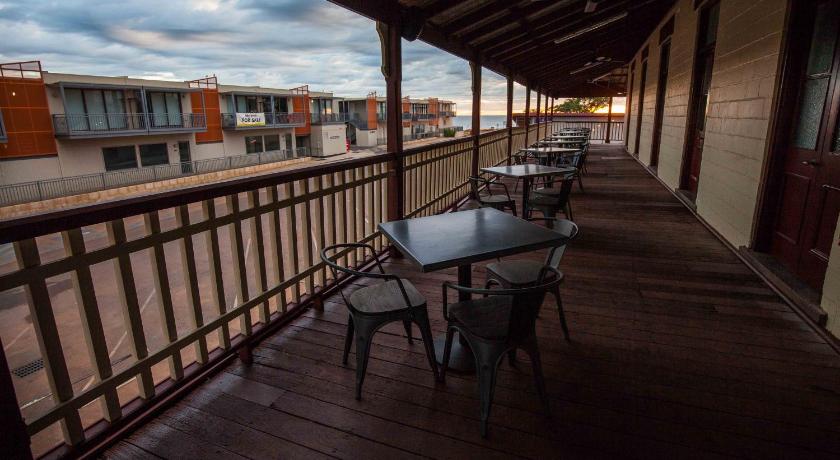 Beadon Bay Hotel, Onslow | 2022 Updated Prices, Deals