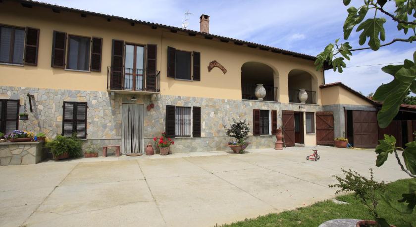 Book Al Canei B&B in Asti, Italy - 2021 Promos
