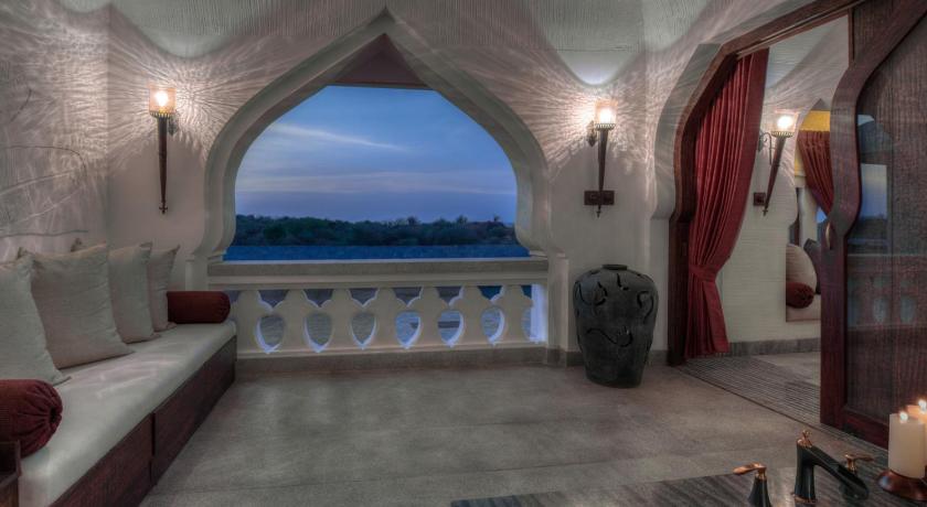 Best Price on Evolve Back Hampi in Kamalapur + Reviews!