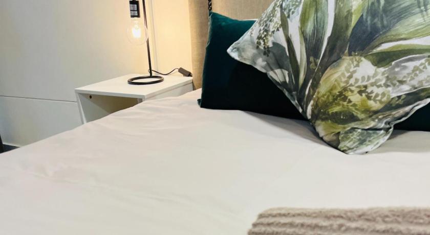 Best Price on Lethabong Lodge in Thabazimbi + Reviews!