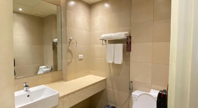 The Monarch Hotel, Calasiao | 2026 Updated Prices, Deals