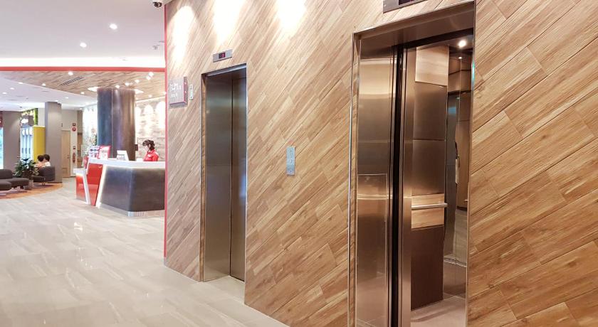 Metropolitan YMCA Singapore, Singapore | 2022 Updated Prices, Deals