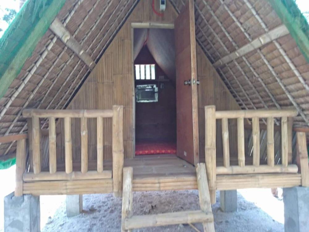 El Zamba Villas Prices, photos, reviews, address. Philippines