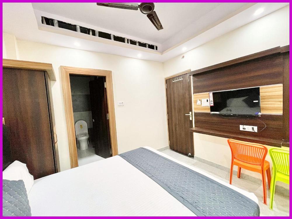 Hotel Gunjan Palace Near Sea Beach And Jagannath Temple - Free Wifi and ...