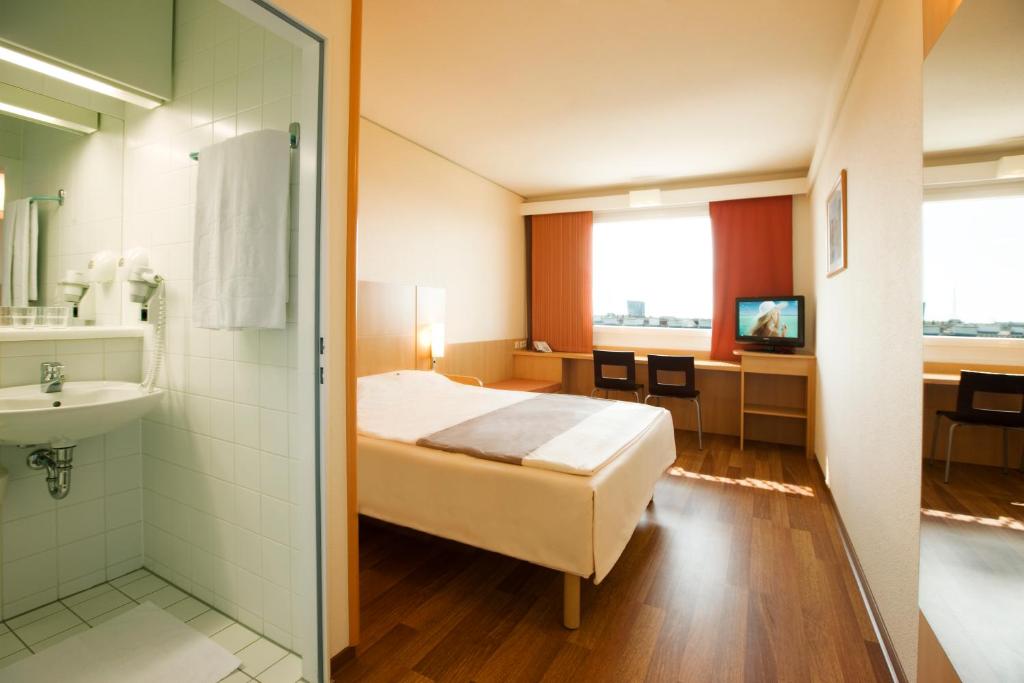 Ibis Wien Mariahilf Hotel, Vienna | 2024 Updated Prices, Deals