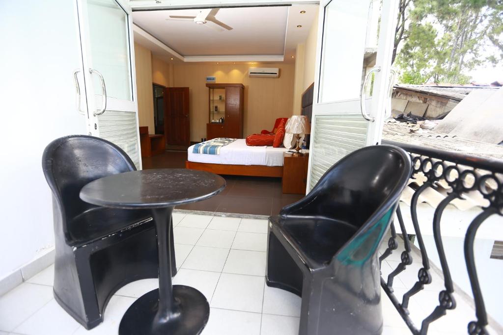 Peradeniya Rest House, Kandy | 2024 Updated Prices, Deals