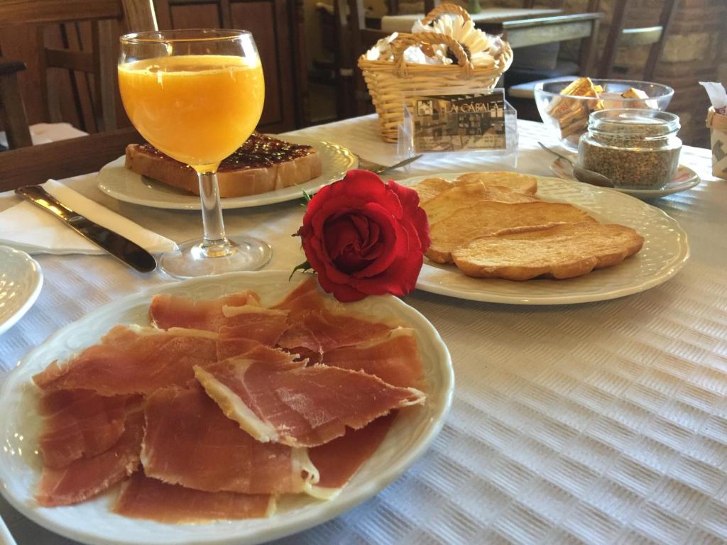 La Cabala de Ibeas, Ibeas de Juarros, Spain - Photos, Room Rates ...