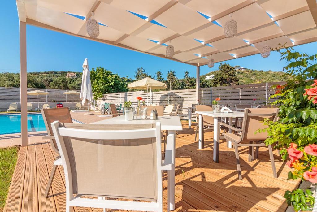 Up to 28% off - Evdokia Αpartments & Dimitra Village, Agia Marina Nea ...