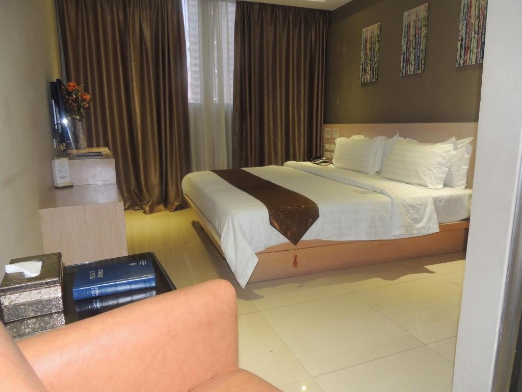 Dela Chambre Hotel, Manila | 2024 Updated Prices, Deals