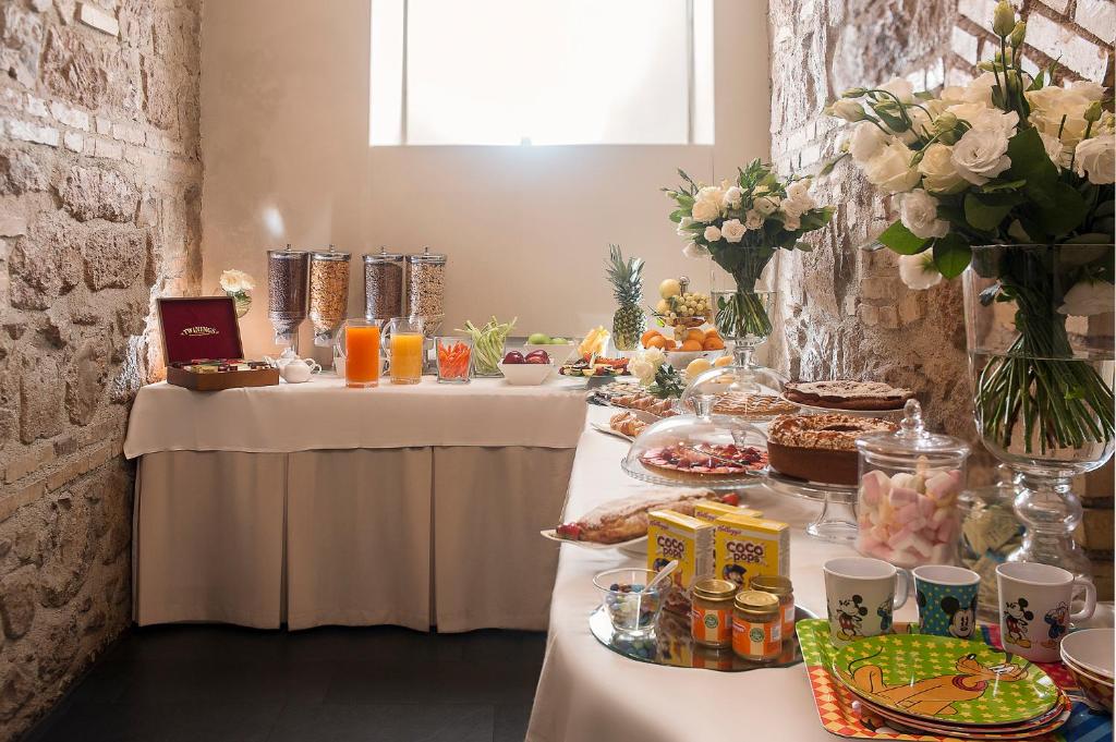 Hotel Metropolis, Rome | Best Price Guarantee - Mobile Bookings & Live Chat