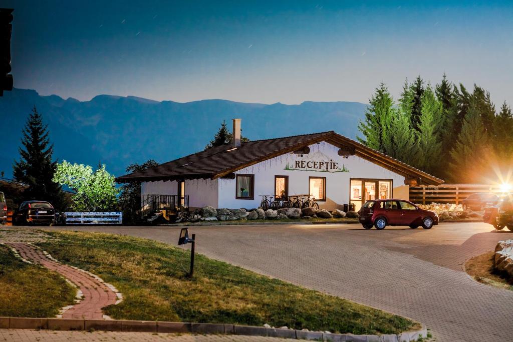 Cheile Gradistei Fundata Resort Moeciu de Sus - Garanția celui mai bun ...