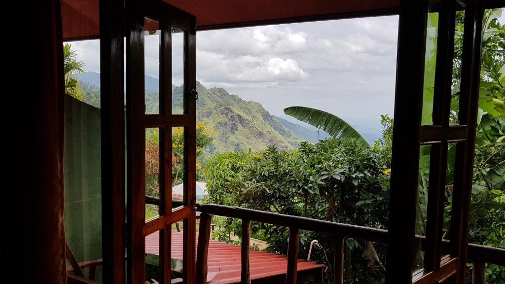 Ella Mount View Guest Inn Hotel - Deals, Photos & Reviews