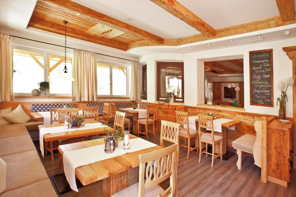 Gasthof zum Wilden Kaiser Hotel (Scheffau am Wilden Kaiser) - Deals ...