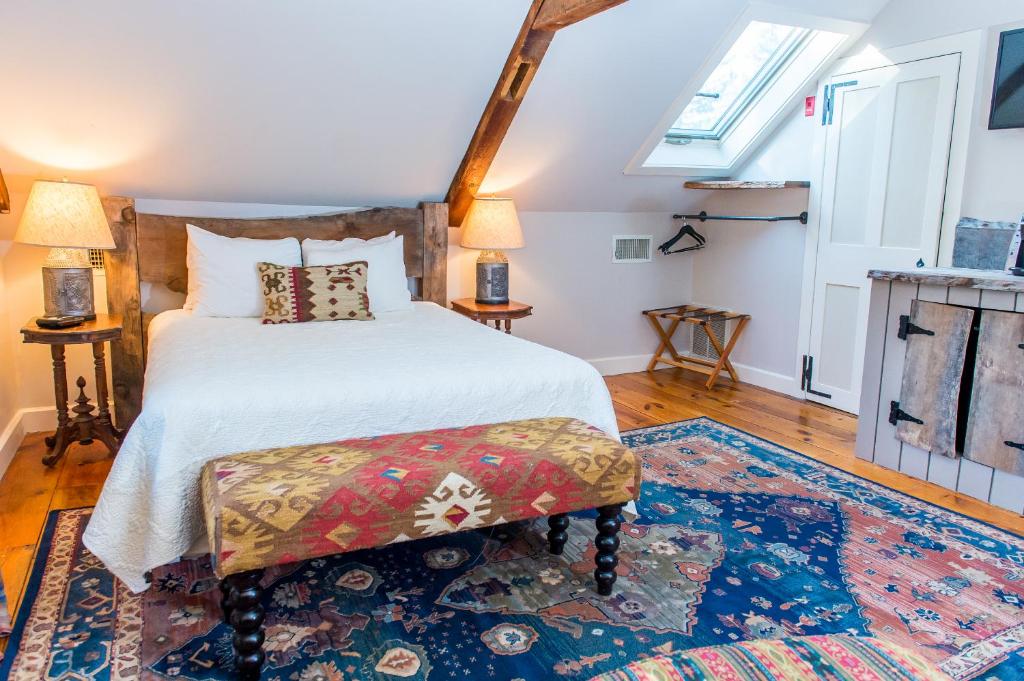 Three Chimneys Inn, Durham (NH) | 2024 Updated Prices, Deals
