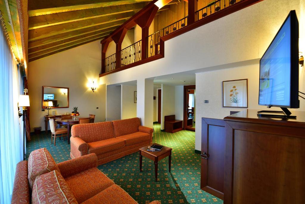 Lux Garden Hotel, Azuga | 2024 Updated Prices, Deals