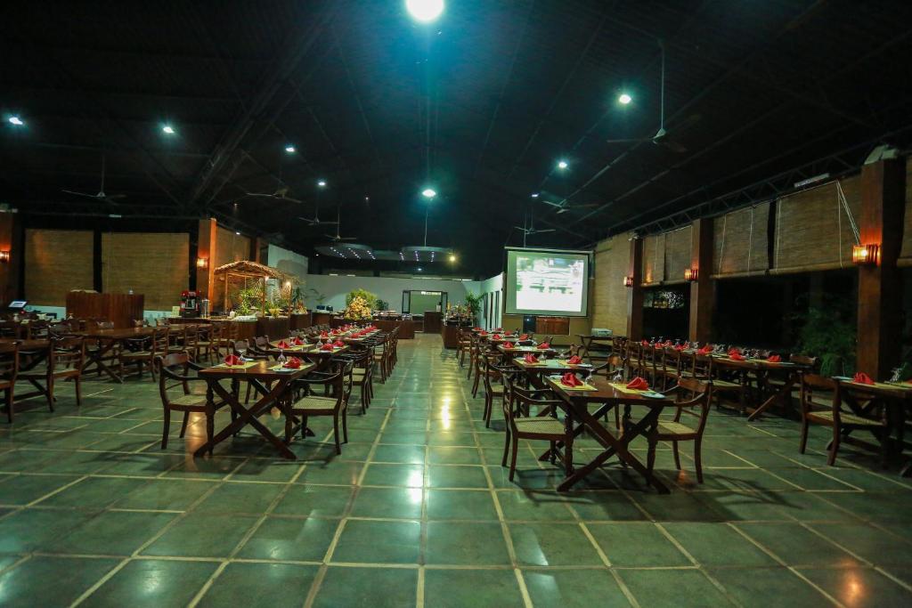 Camellia Resort and Spa, Sigiriya | 2024 Updated Prices, Deals