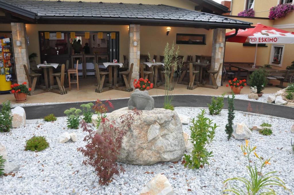 Gasthof Plasch Guest House (Ferlach) - Deals, Photos & Reviews