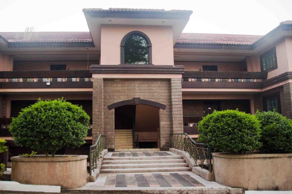 Forest Crest Nature Hotel and Resort Powered by ASTON, Tagaytay | 2024 ...