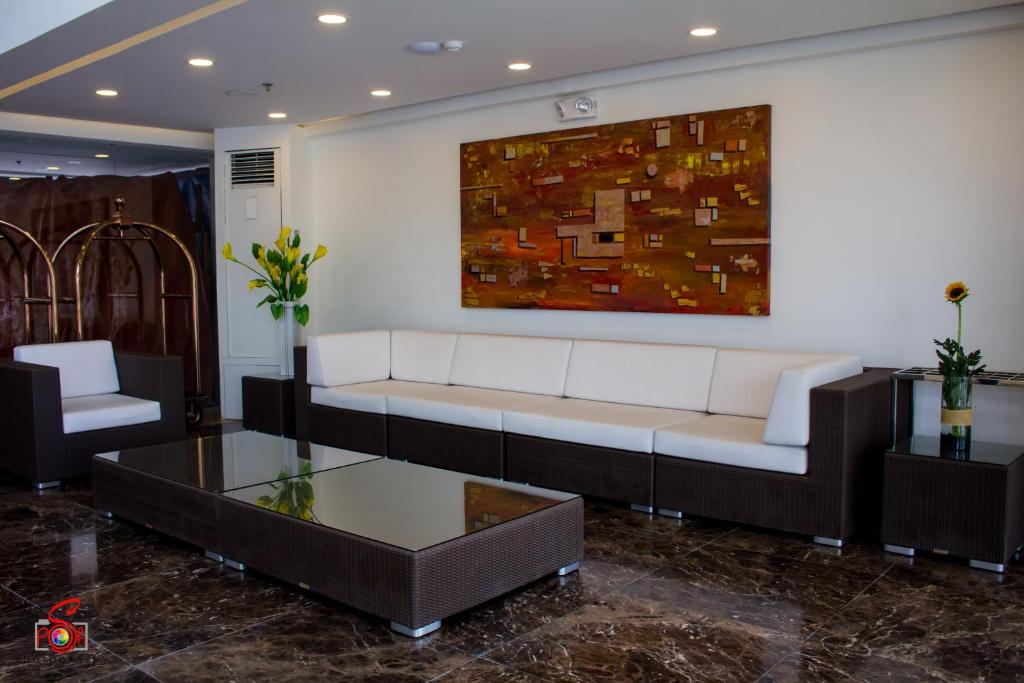 Best Price on Hotel Marciano in Laguna + Reviews!