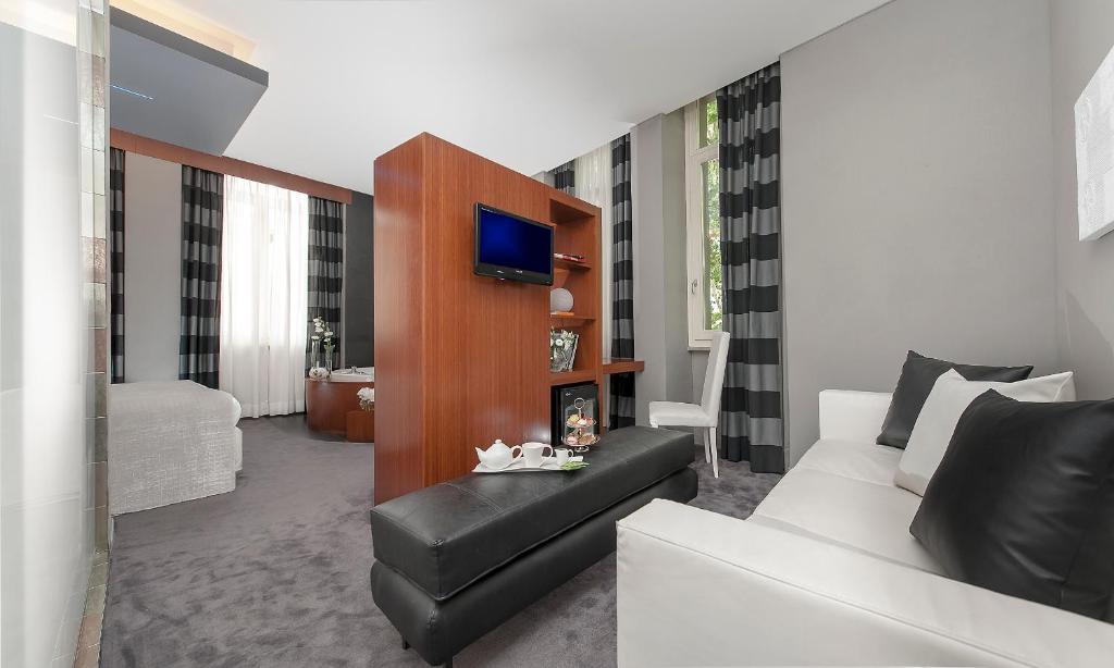 Hotel Metropolis, Rome | Best Price Guarantee - Mobile Bookings & Live Chat