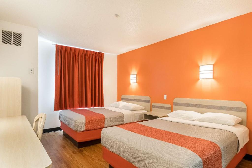 Motel 6-Newport, TN Hotel (Newport (TN)) - Deals, Photos & Reviews