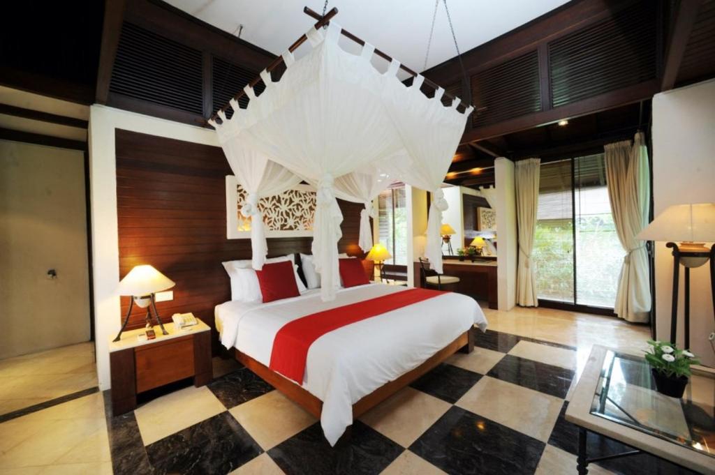 Royal Senyiur Hotel in Prigen, Indonesia - 10 reviews, price from $62 ...