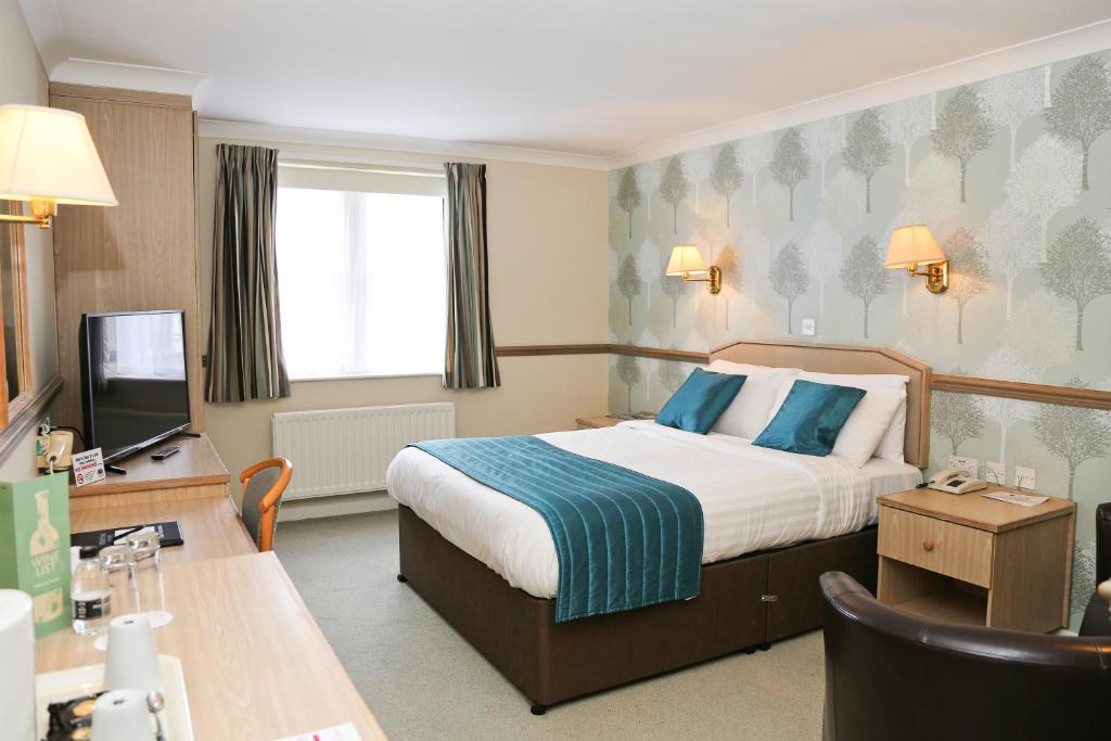 Best Price on Millfields Hotel in Grimsby + Reviews!