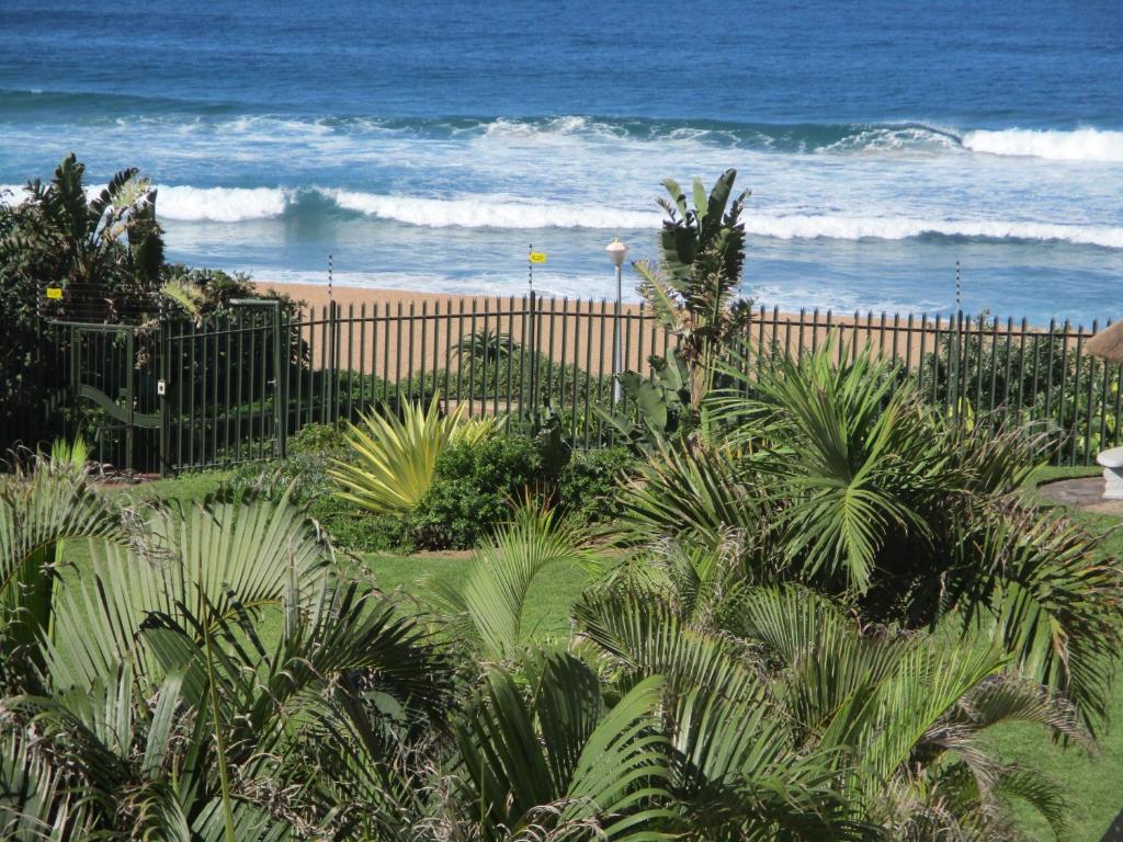 22 Kyalanga Beachfront Apartment, Durban | 2024 Updated Prices, Deals