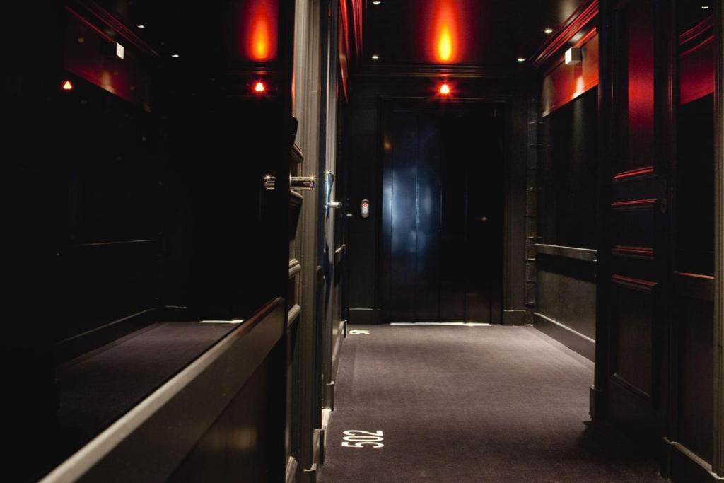 First Hotel Paris Tour Eiffel, Paris | 2024 Updated Prices, Deals