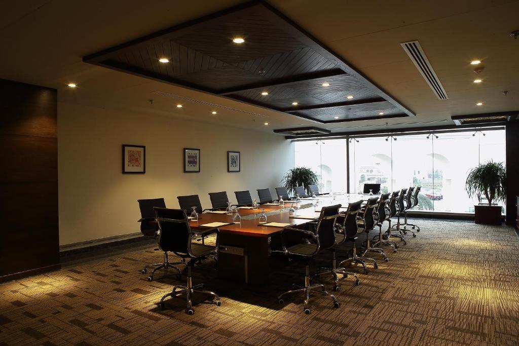 Defence Raya Golf and Country Club Resort (Lahore) - Deals, Photos ...