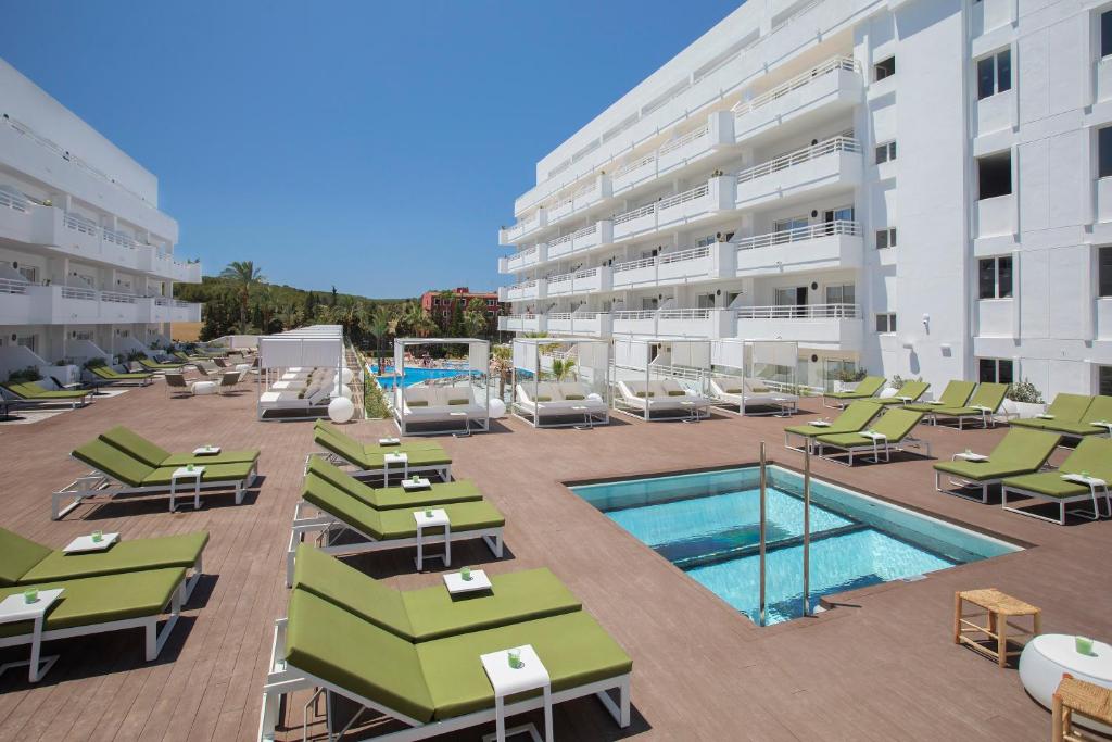 HM Martinique Hotel, Majorca | 2024 Updated Prices, Deals