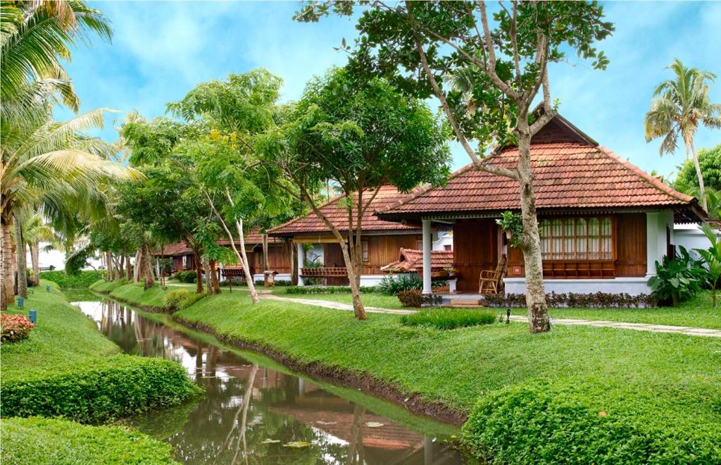 Kumarakom Lake Resort - All you need to know