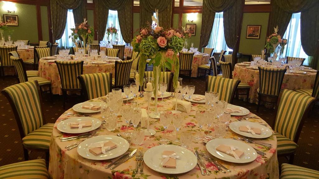 Hotel Select, Iasi | 2024 Updated Prices, Deals