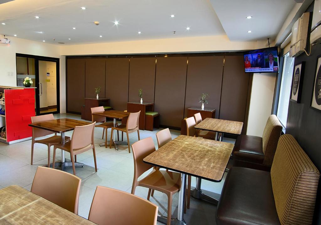 Fersal Hotel Kalayaan, Quezon City, Manila | 2024 Updated Prices, Deals