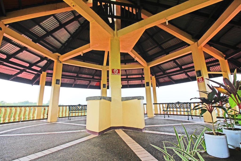 Caliraya Resort Club, Laguna | 2024 Updated Prices, Deals