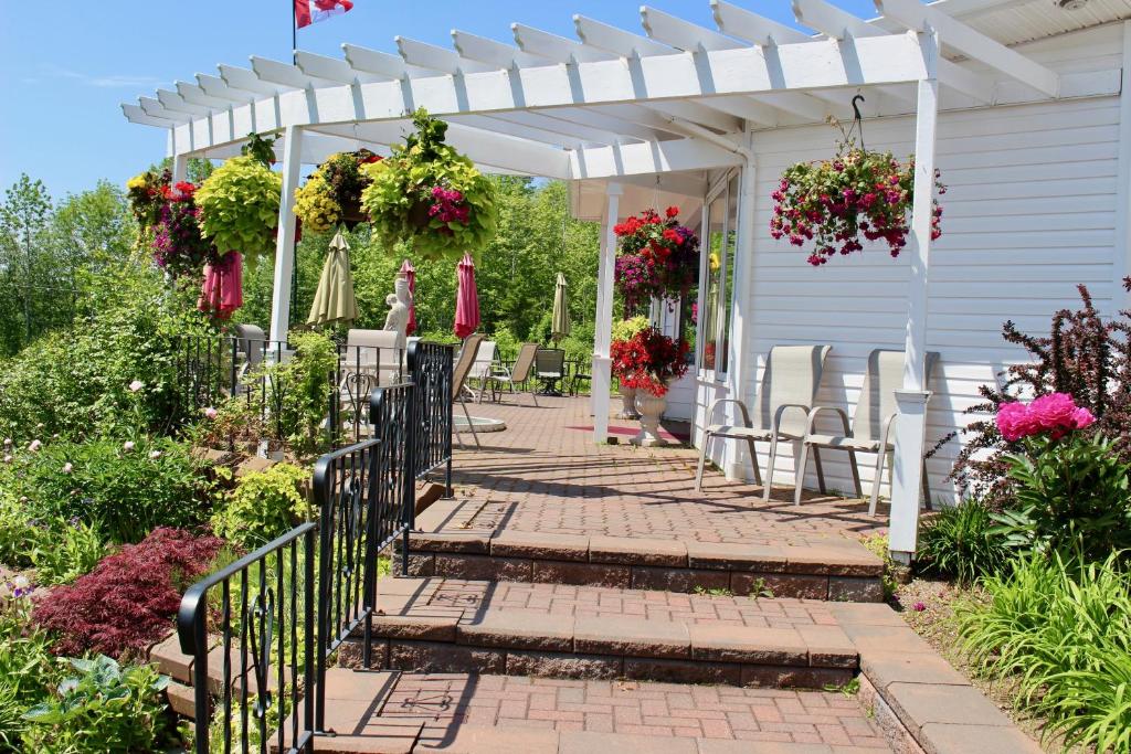 Auberge Gisele's Inn in Baddeck (NS) - See 2023 Prices