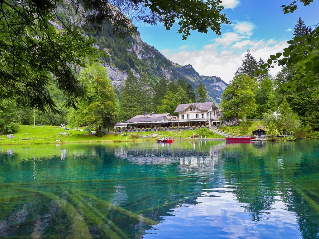 Hotel & Spa Blausee (Blausee)