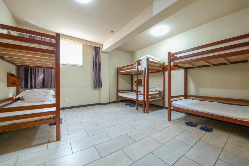 Xian Ancient City Youth Hostel, Xian | 2023 Updated Prices, Deals