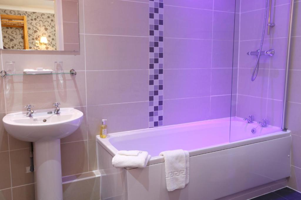 Oaks Hotel and Leisure Club, Burnley from £77 - Book Now