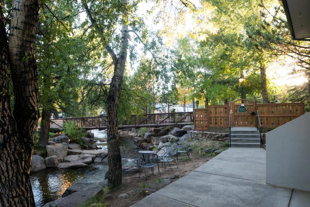 Silver Moon Inn, Estes Park (CO) | 2024 Updated Prices, Deals