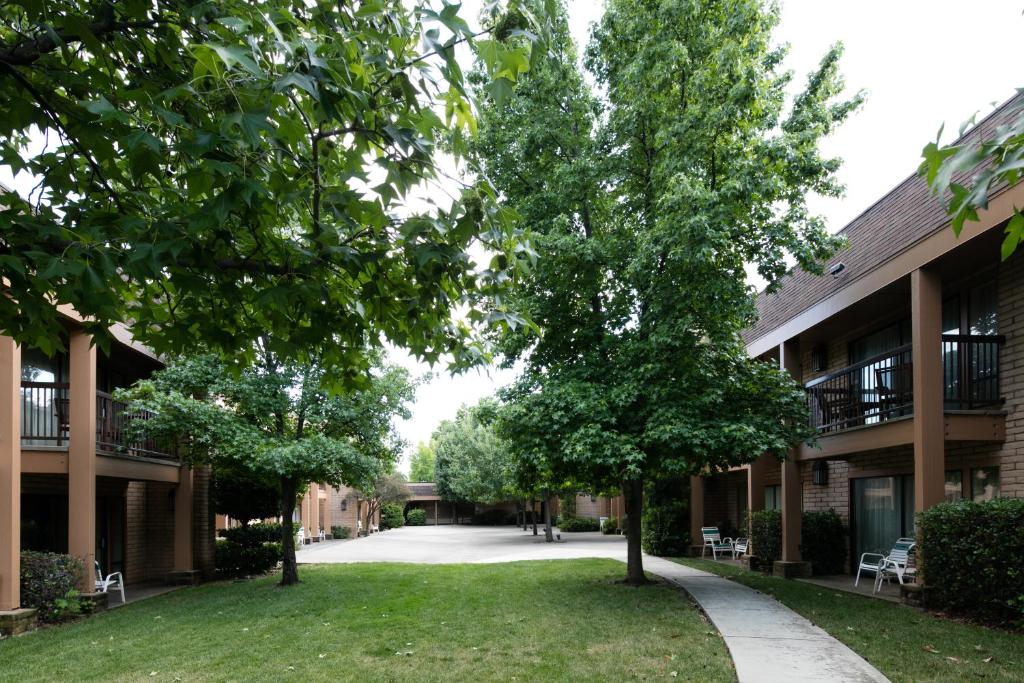 Red Lion Hotel Redding, Redding (CA) | 2024 Updated Prices, Deals