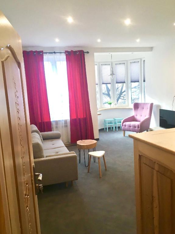 APARTAMENTY KRUPOWKI 35 (Maria Maka), Zakopane, Poland - Photos, Room ...