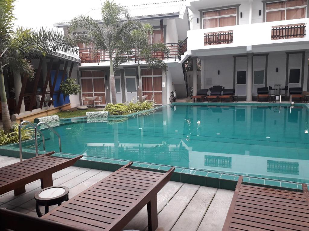 Matara Hotels with a Swimming Pool