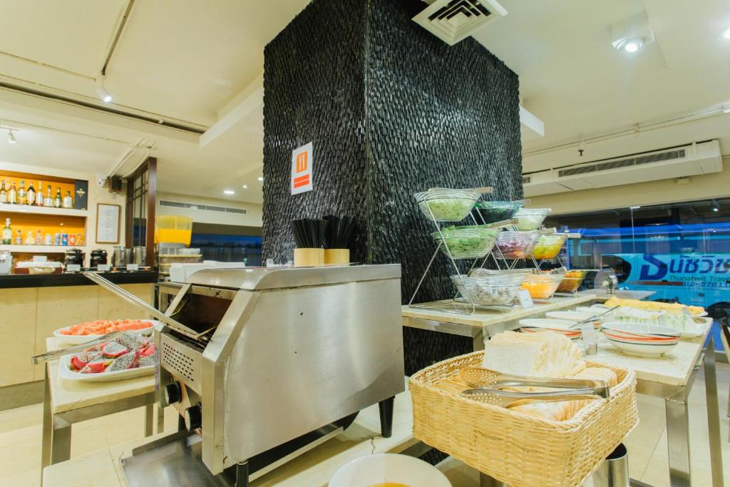 Seasons Siam Hotel, Bangkok | 2024 Updated Prices, Deals